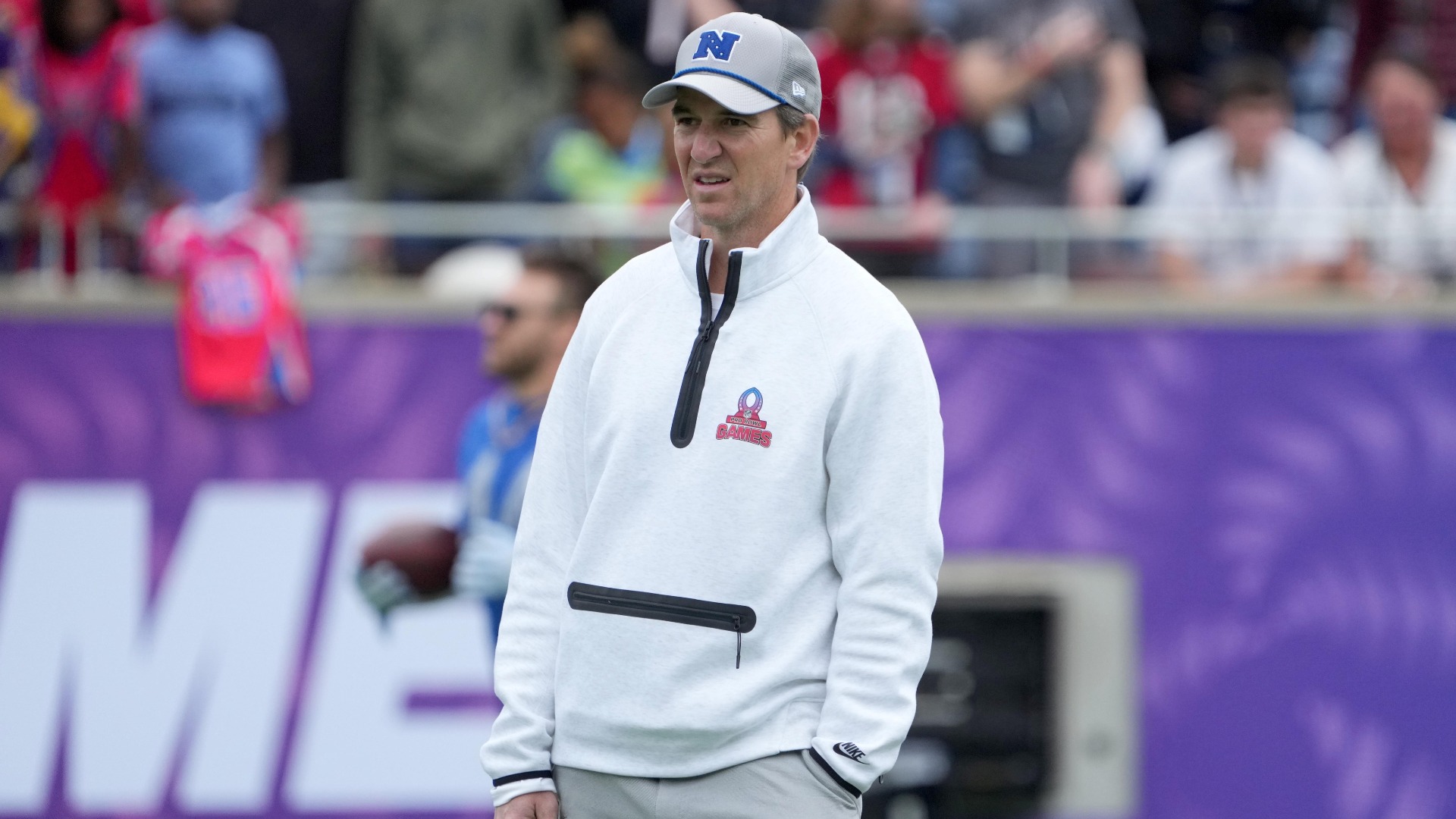 NFL Honors: Gates, Allen Among 2025 Hall of Fame Inductees