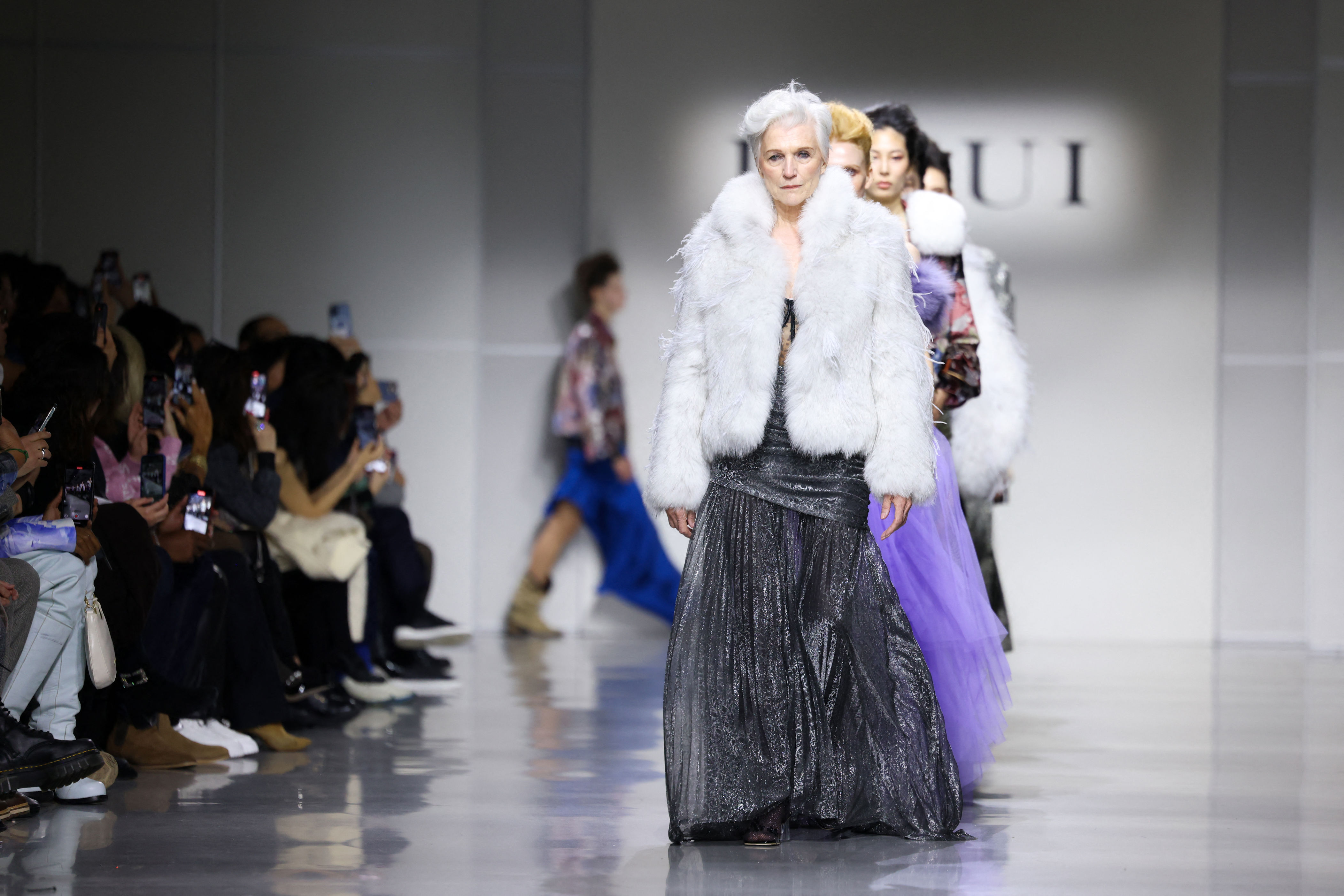 Elon Musk’s model mom, Maye, returns to the runway at NYFW