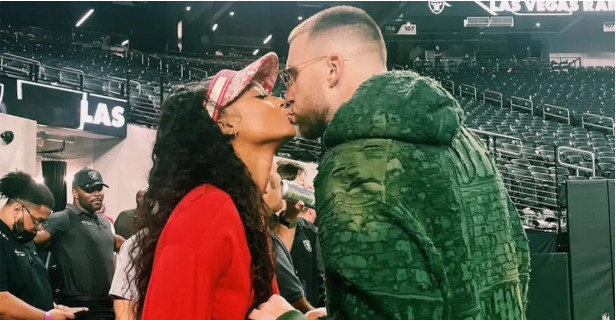 “Why in the Hell Is She Even There?” Fans Question Travis Kelce’s Ex ...