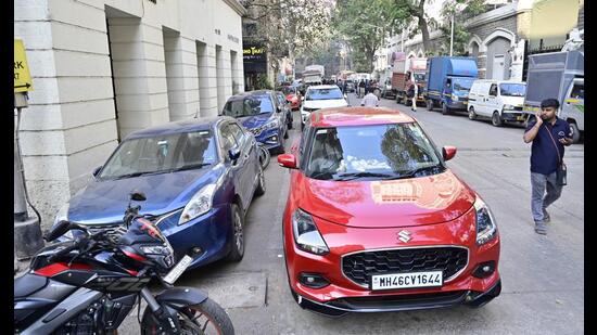 Colaba residents clash with traffic police over pay-n-park