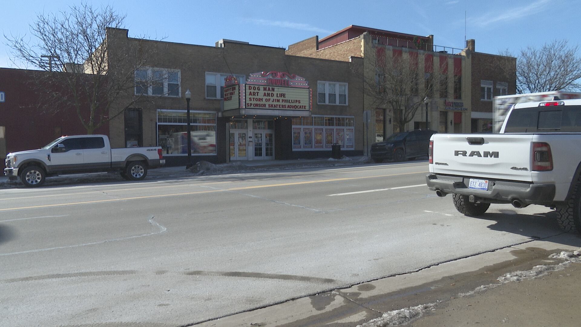 Racist chants, neo-Nazi signs disrupt showing at Howell theater