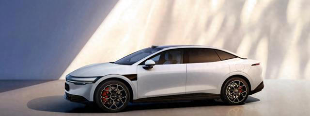 探秘轿车舒适新境界：极氪007、智己L6、智界S7的空间与座舱