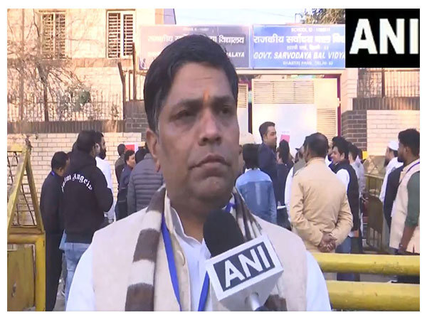 BSP's Sunder Lohiya from Ghonda extends support to AAP, says party ... BSP's Sunder Lohiya from Ghonda extends support to AAP, says party ...