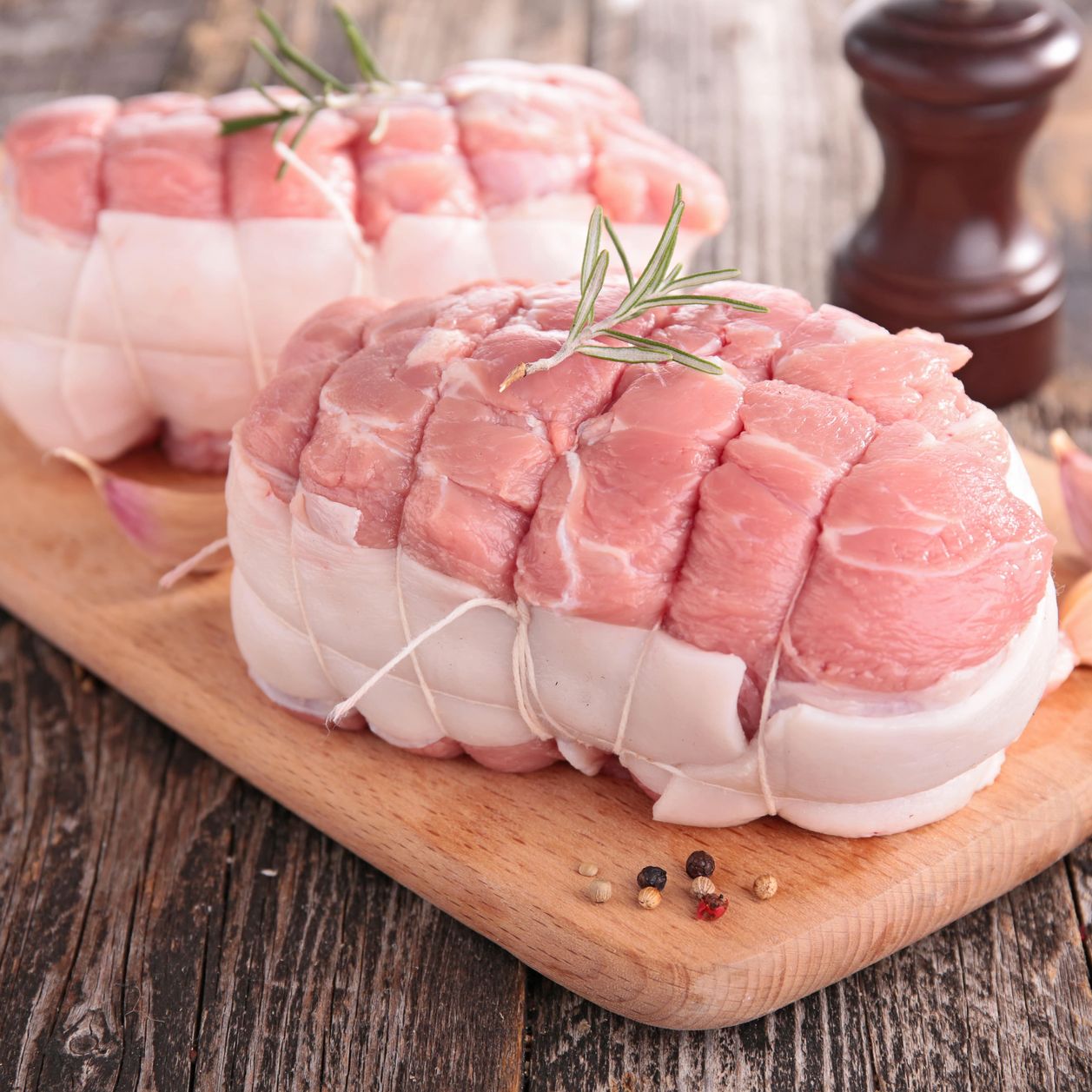 Savez-vous pourquoi les bouchers ajoutent des morceaux de gras autour ...