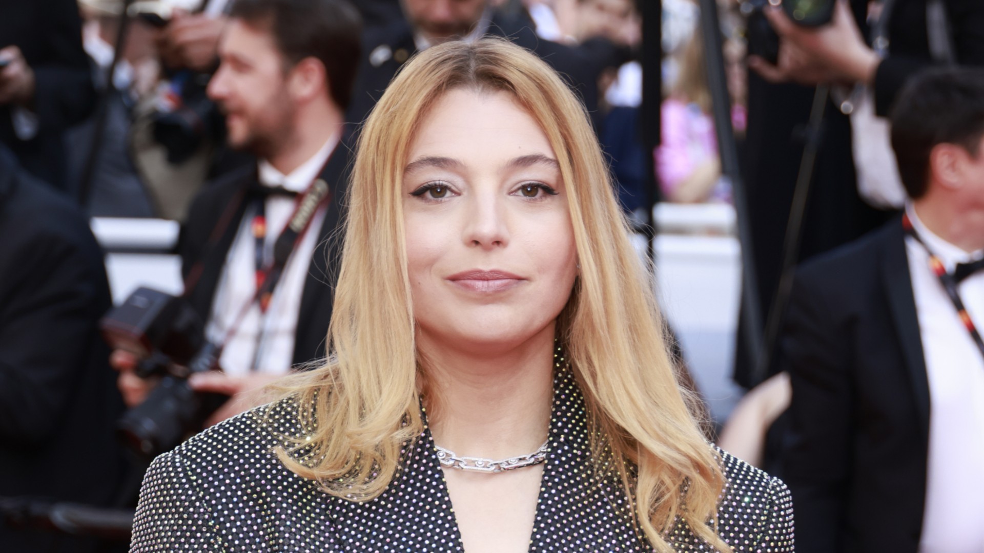 Santa annonce la couleur avant les Victoires de la musique : "Je vous ...