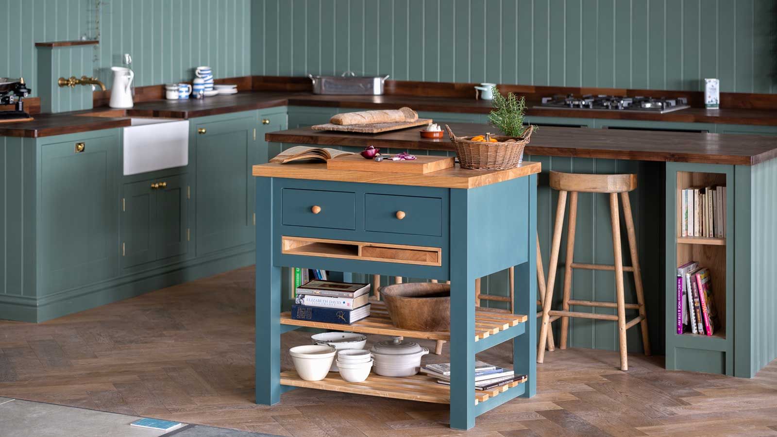 How to choose the right kitchen island size – experts explain how big a kitchen 'ideally' needs ...