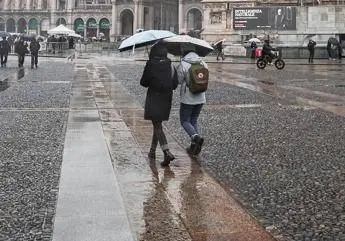 Due cicloni sull'Italia, ondata di maltempo nel weekend: previsioni meteo