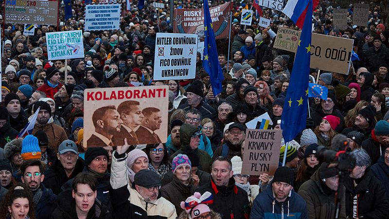 Thousands in Slovakia protest against what they say is PM Fico's pro ...
