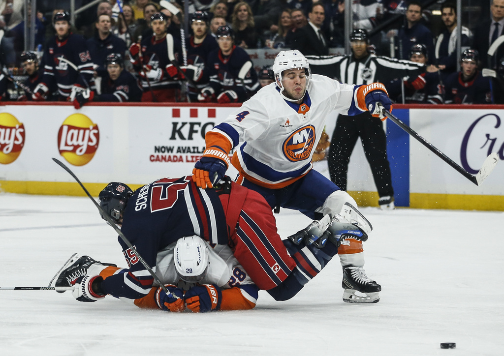 Gabriel Vilardi scores a pair of goals and Jets win their 8th straight ...