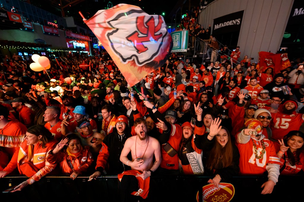 ‘Super Bowl flu’ could cost businesses over $3B as millions plan to ...