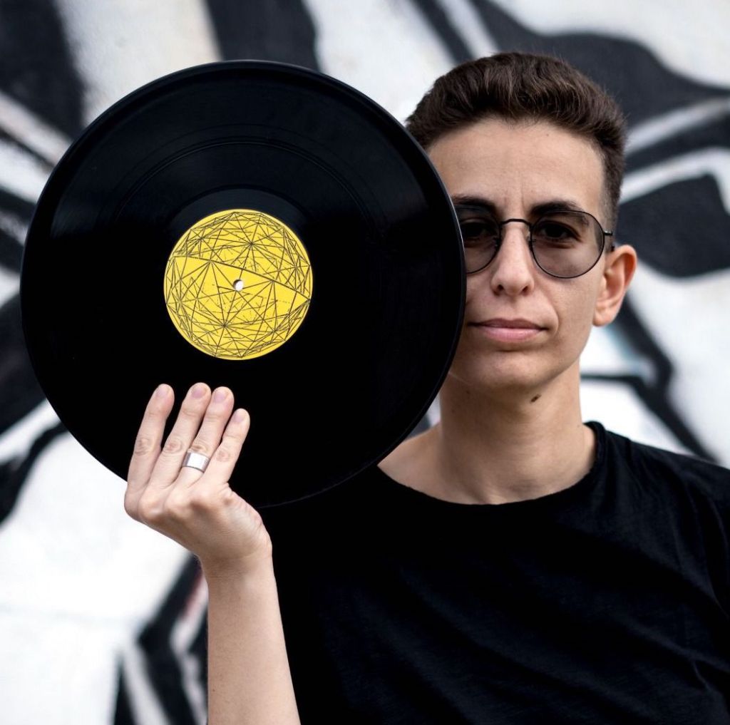 Asacom di giorno e dj di notte: la messinese Valeree farà ballare Casa ...