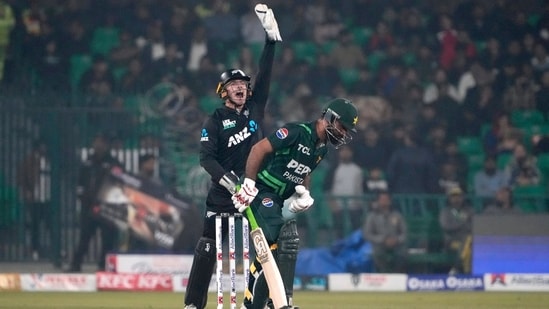 Pakistan vs New Zealand Highlights, 1st ODI Tri-Series: NZ thrash PAK ...