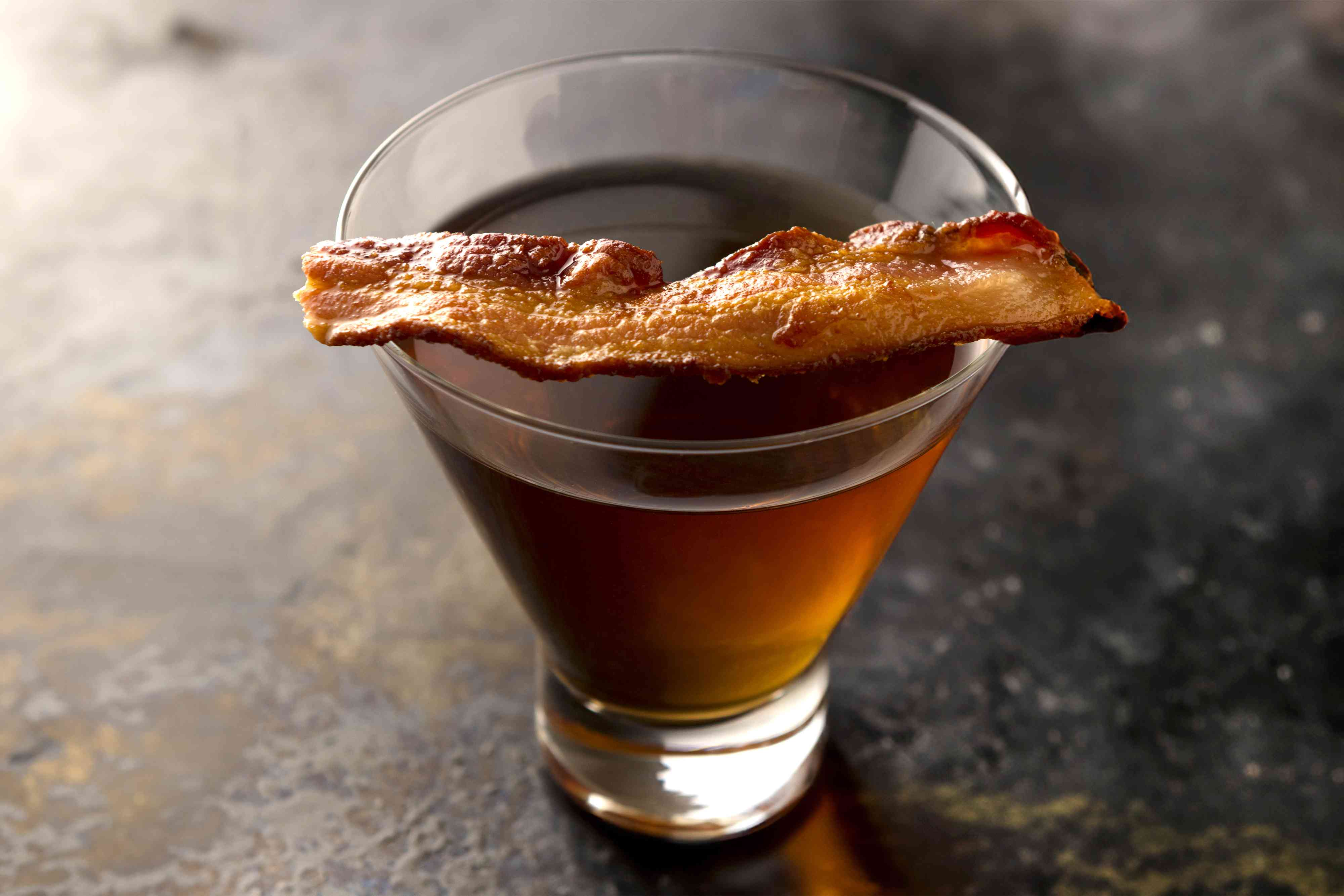 A Guide to Fat-Washing Cocktails With Butter, Bacon Fat, Coconut Oil ...