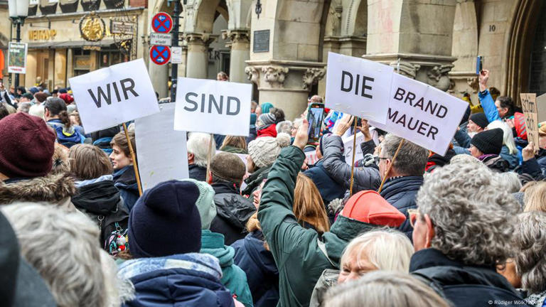 German conservatives insist they're the anti-AfD 'firewall'