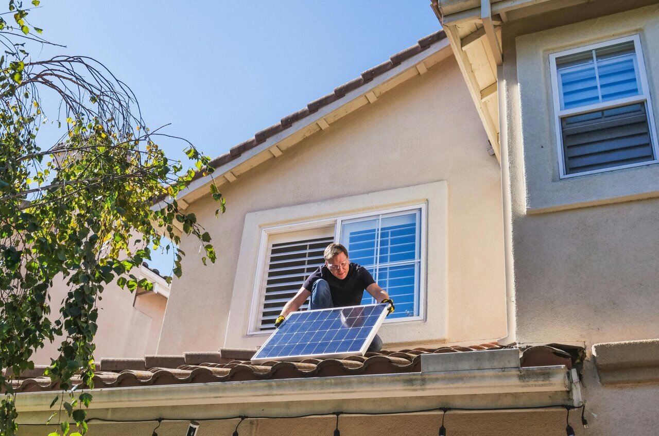 Solar homes shine in summer, struggle in winter blackouts