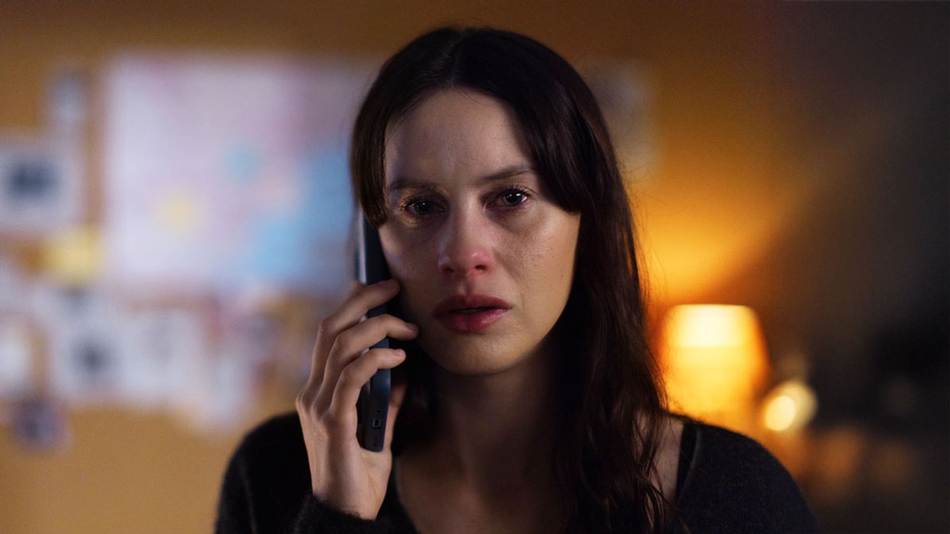 Netflix viewers can't stop watching this 'frighteningly suspenseful ...