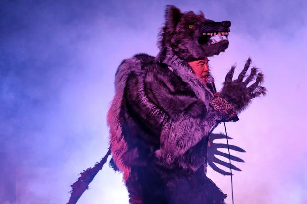 Comedian Stewart Lee reveals his inner werewolf for biting stand-up show
