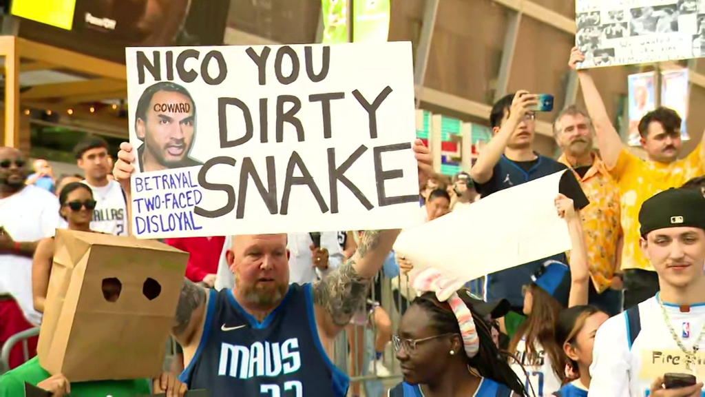 Dallas Mavericks fans protest Luka Doncic trade ahead of Anthony Davis ...