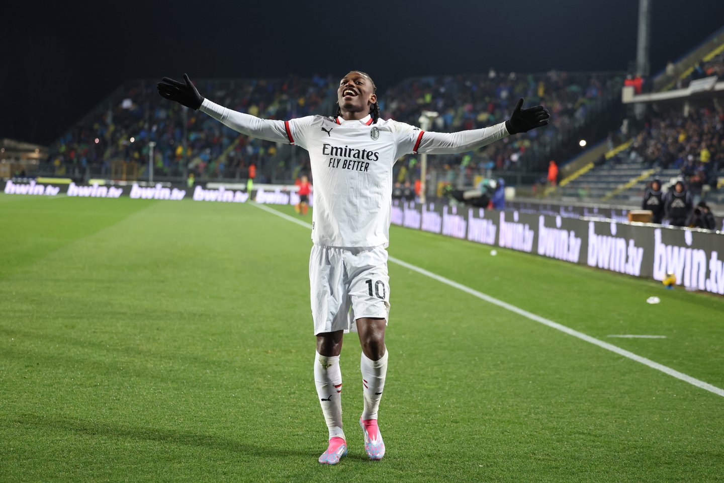 Milan com toque português e um semi-alerta