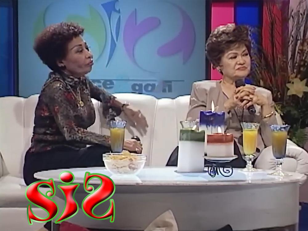 Elizabeth Ramsey, the OA, and Sylvia La Torre, the DEMURE! SiS Highlights