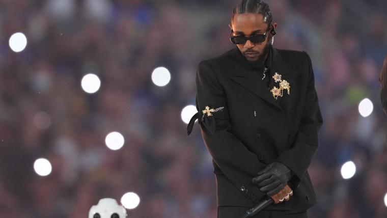 How much money are Super Bowl halftime show performers paid?