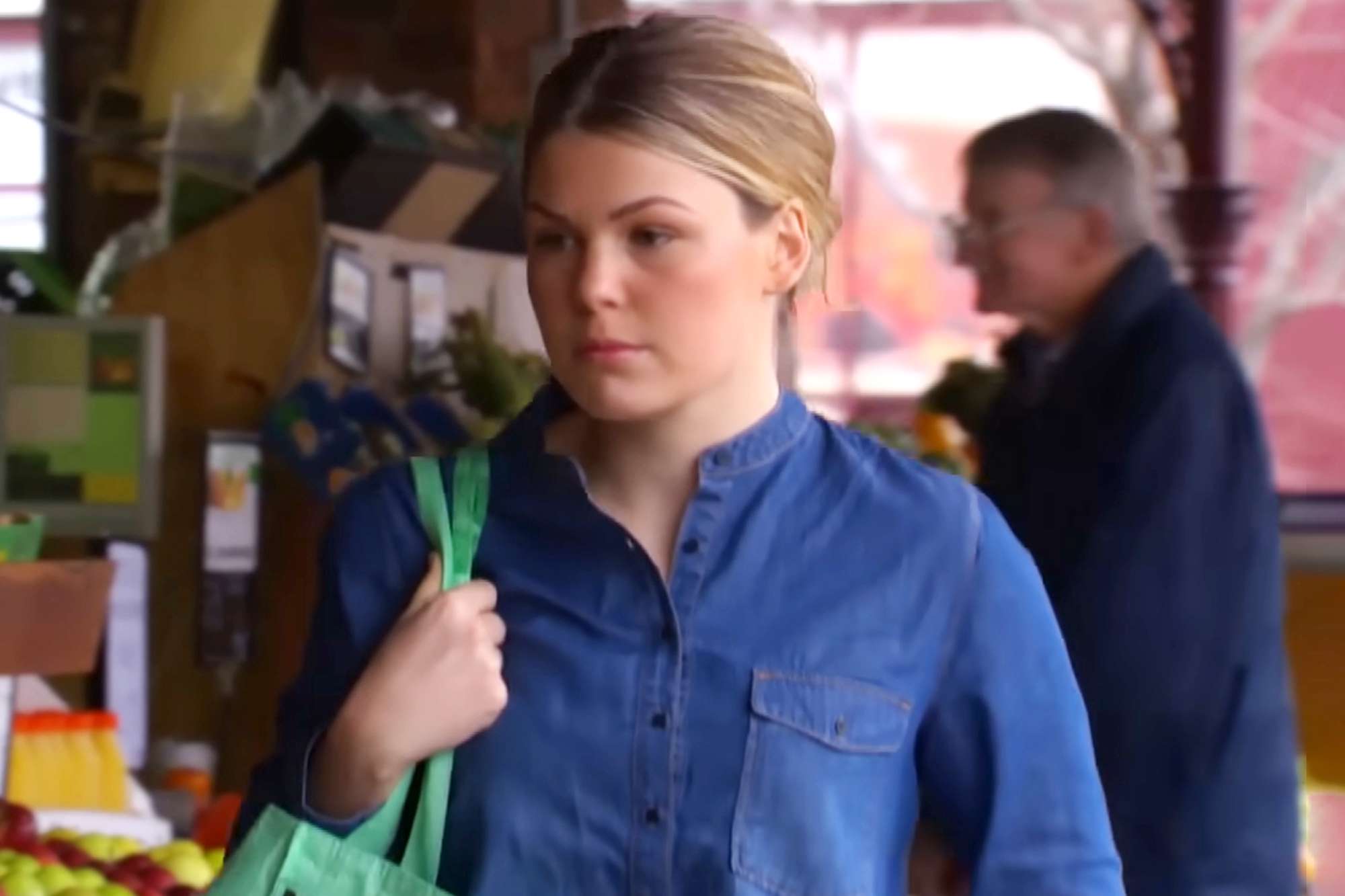 Where Is Belle Gibson Now? All About the “Apple Cider Vinegar” Subject ...