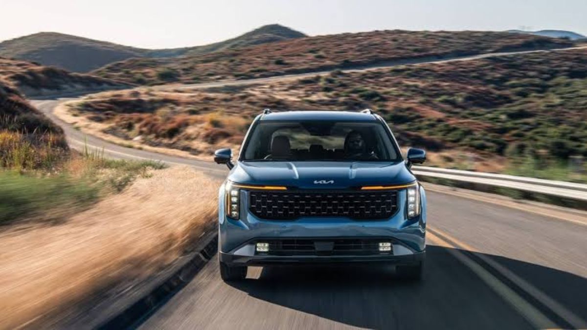 Boxier New Generation 2025 Kia Seltos Could Launch With A Hybrid In India