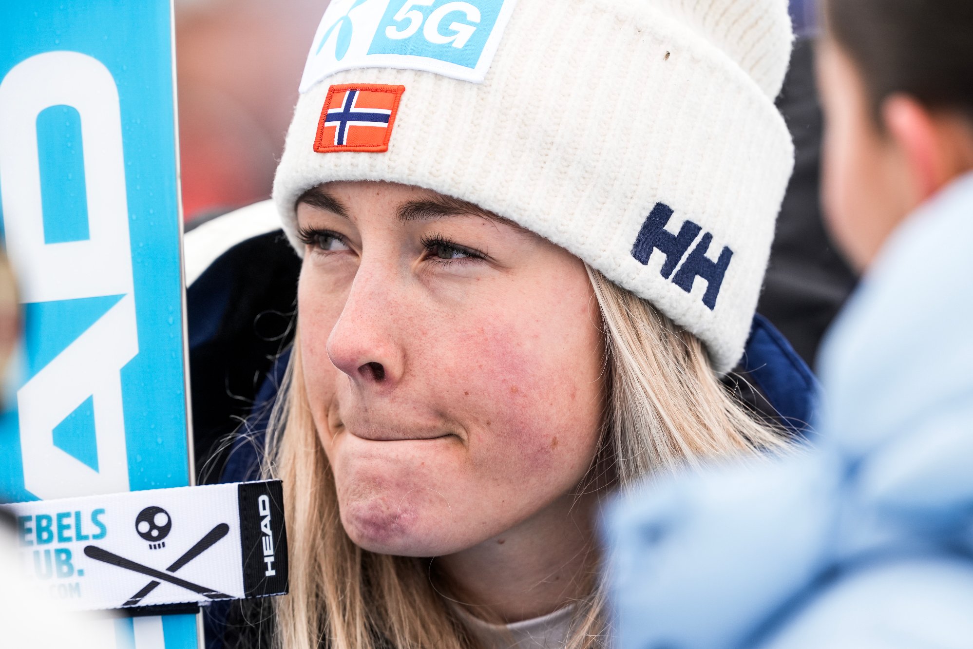 Frustrert Vickhoff Lie sjanseløs i VM-utforen: – Sinnssykt irriterende