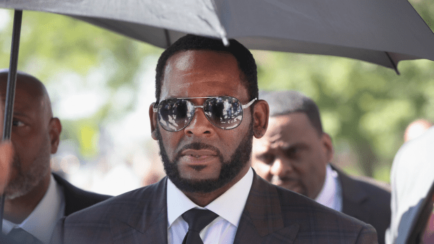 R. Kelly Sued by 6 Sex Abuse Victims for $9.9 Million He Still Owes Them
