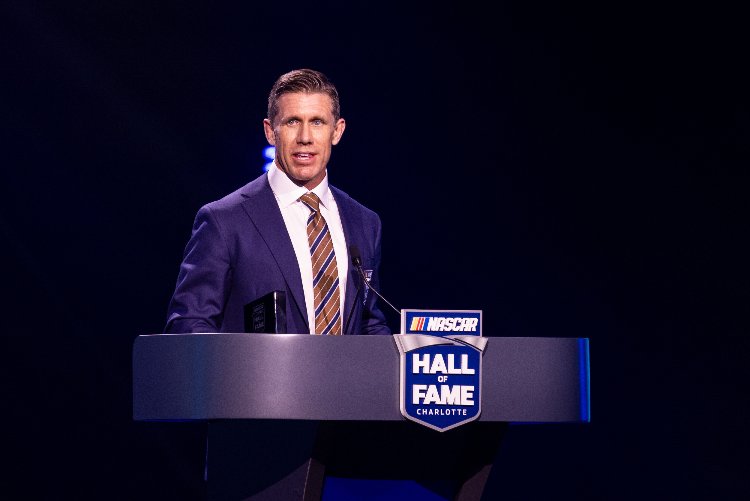 Carl Edwards emphasizes gratitude during NASCAR Hall of Fame speech ...