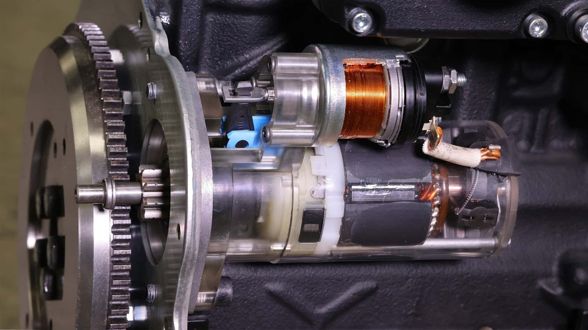 Starter Motors Make Your Life Easier. Here's How They Work