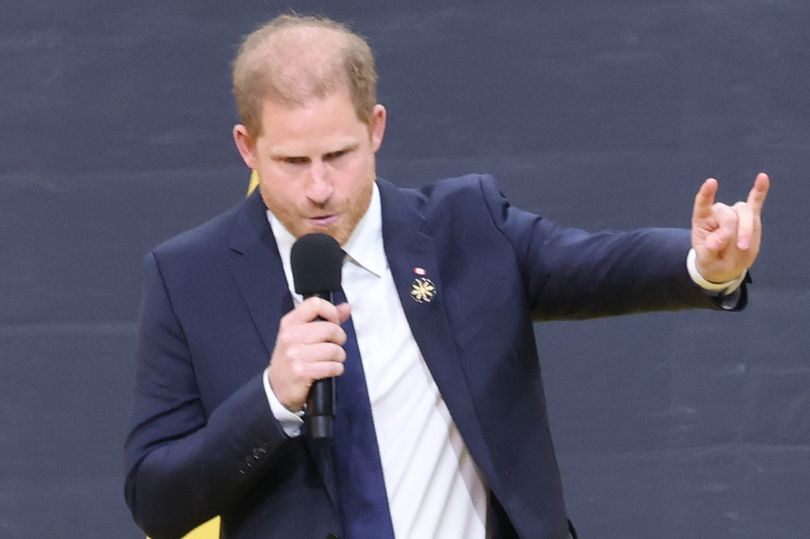 Prince Harry's 'military commander' speech deciphered by body language ...