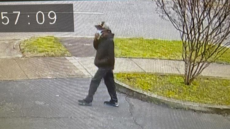 Images of suspect in Regions bank robbery released