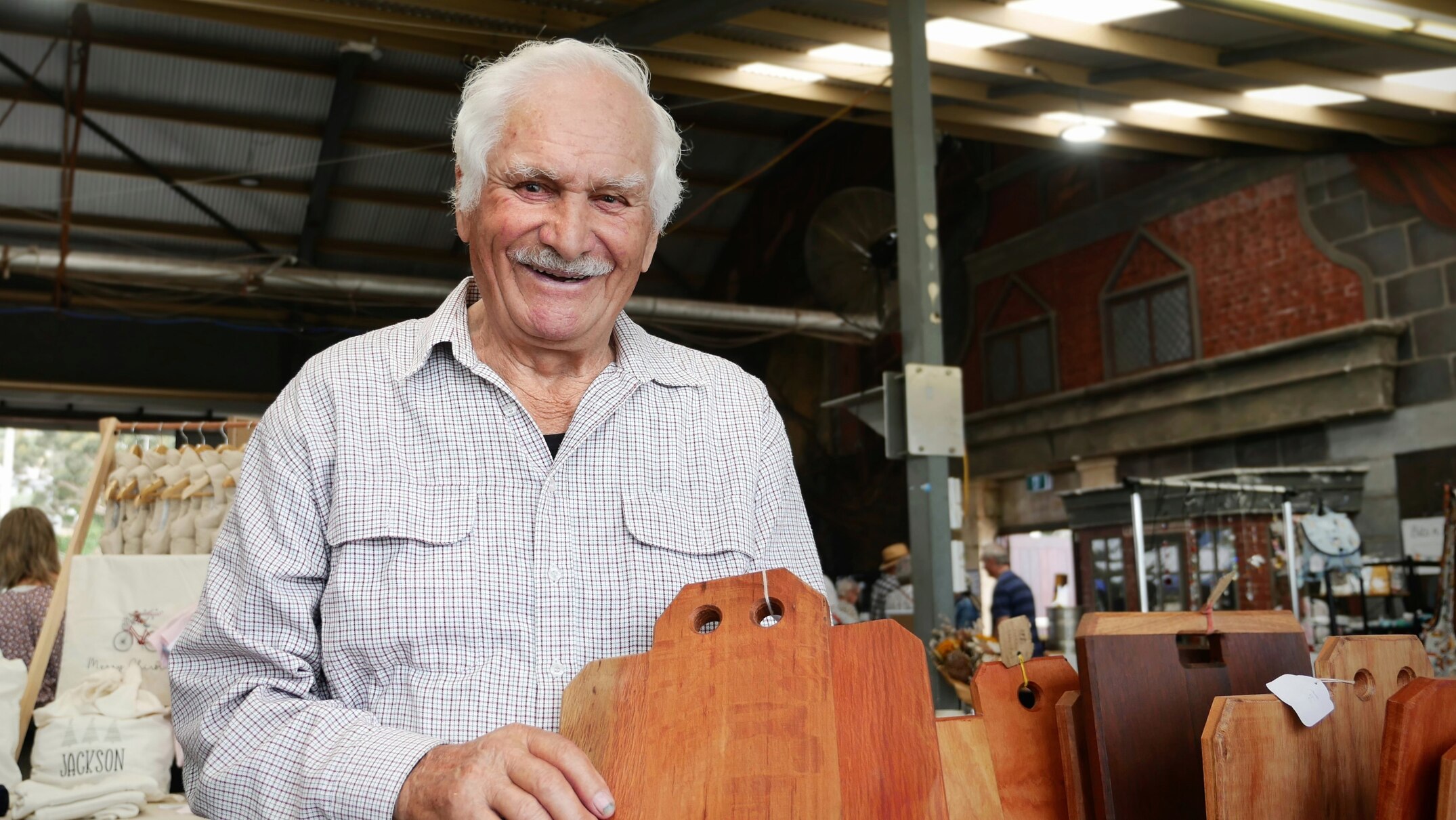 Carpenter fears trade may lost for future generations as WA timber ...