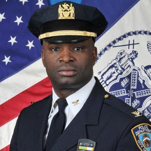 NYPD chief offered $700 to ‘best dressed’ female underling — then ...