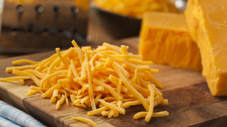 To Wash Or Not Wash Shredded Cheese: What You Need To Know