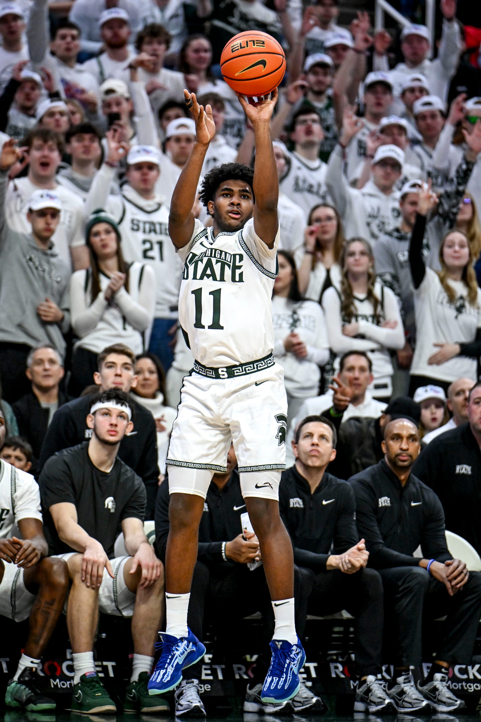 Jase Richardson becomes star with epic 1st start to rescue Michigan ...