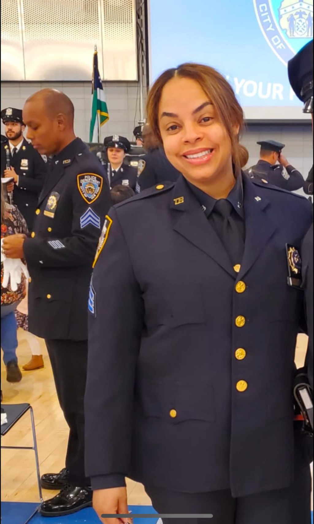 NYPD chief offered $700 to ‘best dressed’ female underling — then ...