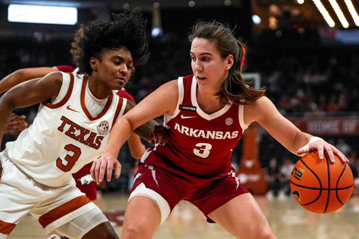 Arkansas Razorbacks WBB Player Earns AP All-America Honorable Mention