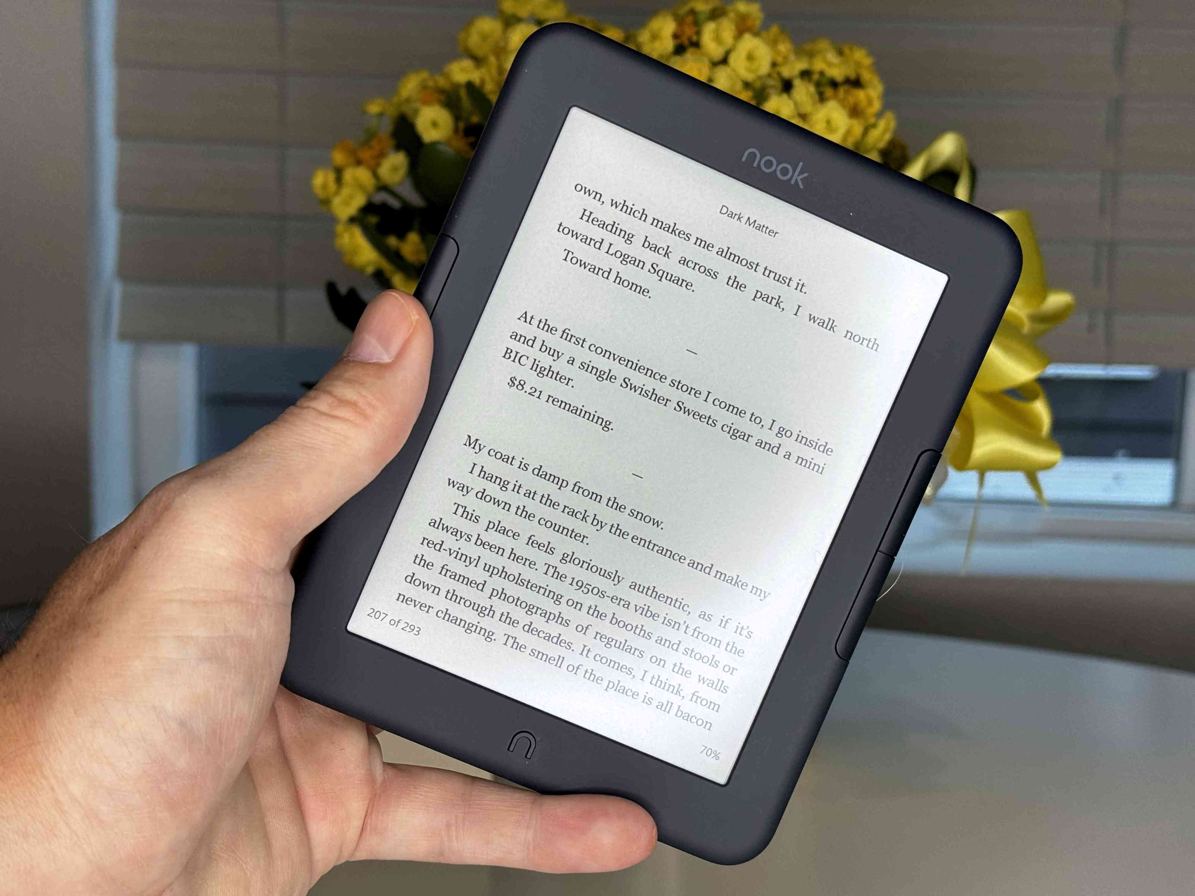 Nook GlowLight 4 Review: A Button-Lover's Perfect E-Reader