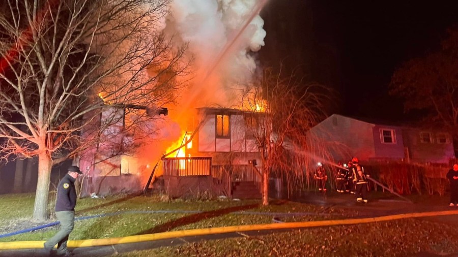 1 killed in NE Ohio house fire overnight