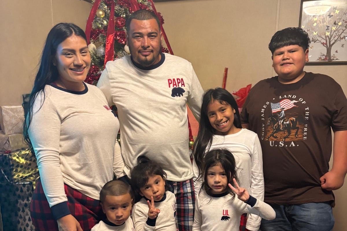 A father of five was detained by ICE on his way to work. Now his family ...