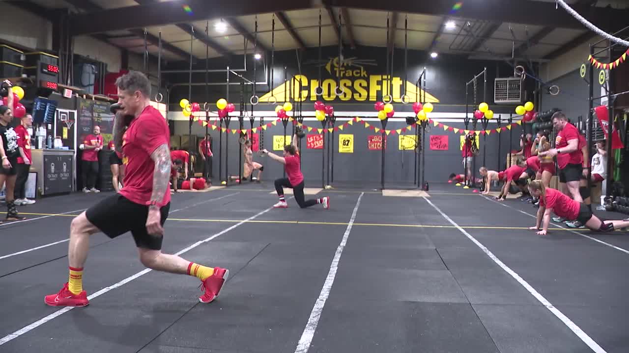 Local CrossFit gym challenges Philly fans to competition