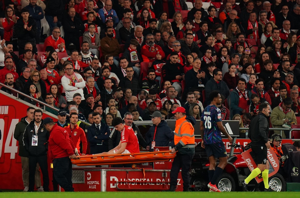 Péssimas notícias para Lage: Bah e Manu com rotura do ligamento no joelho