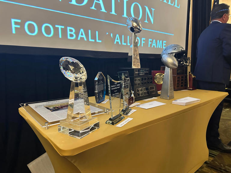 Naples' Brady Clark, FBA's Trent Maloney take home $10,000 scholarships ...