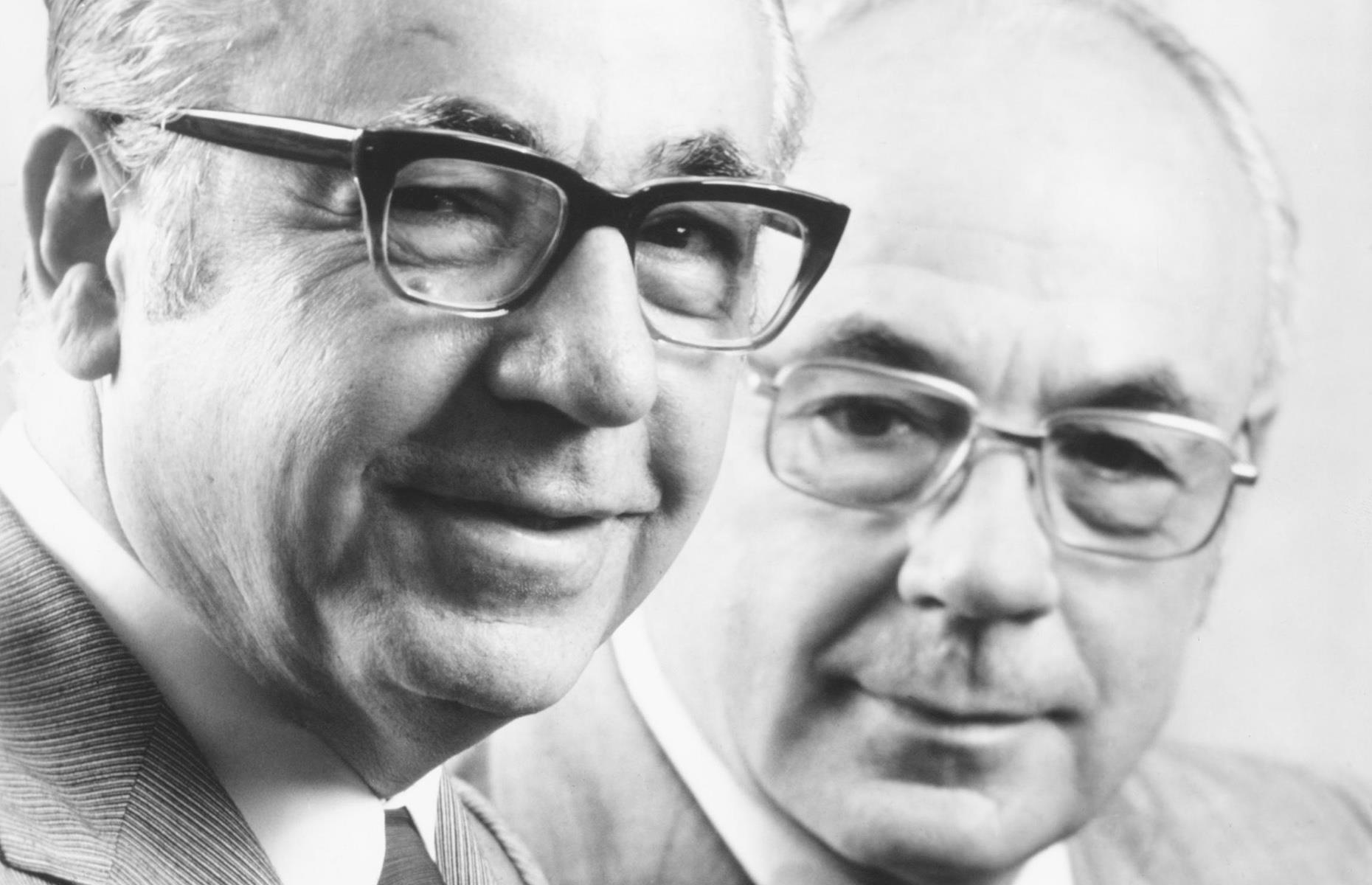 The 8 fiercest billionaire family feuds of all time