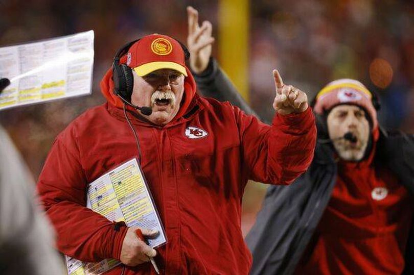 What's on the cards NFL coaches hold on sidelines at Super Bowl LIX?