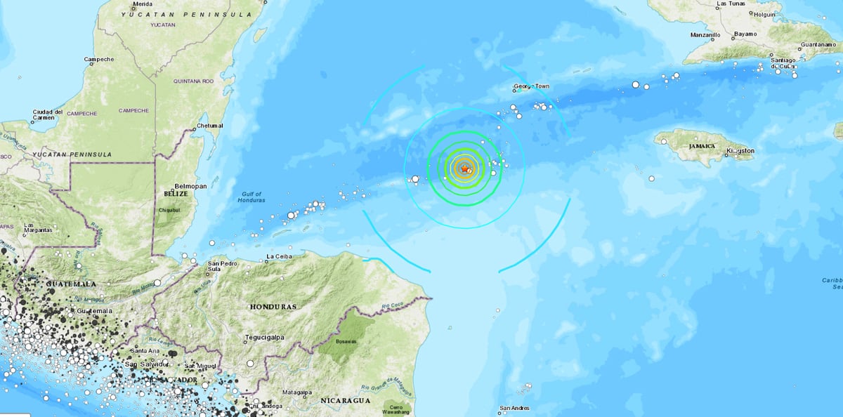 Powerful 7.6-magnitude earthquake strikes Caribbean and sparks tsunami ...