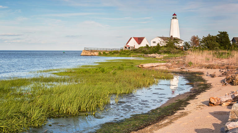 An Under-The-Radar Connecticut Beach Town Is Beloved For Scenic Views ...
