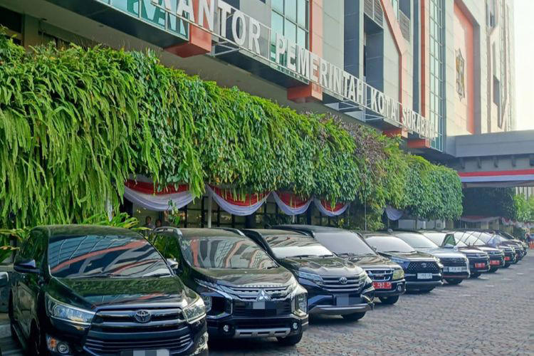 Lelang Kendaraan Dinas Surabaya Masih Dibuka! Harga Mobil Panther Mulai ...